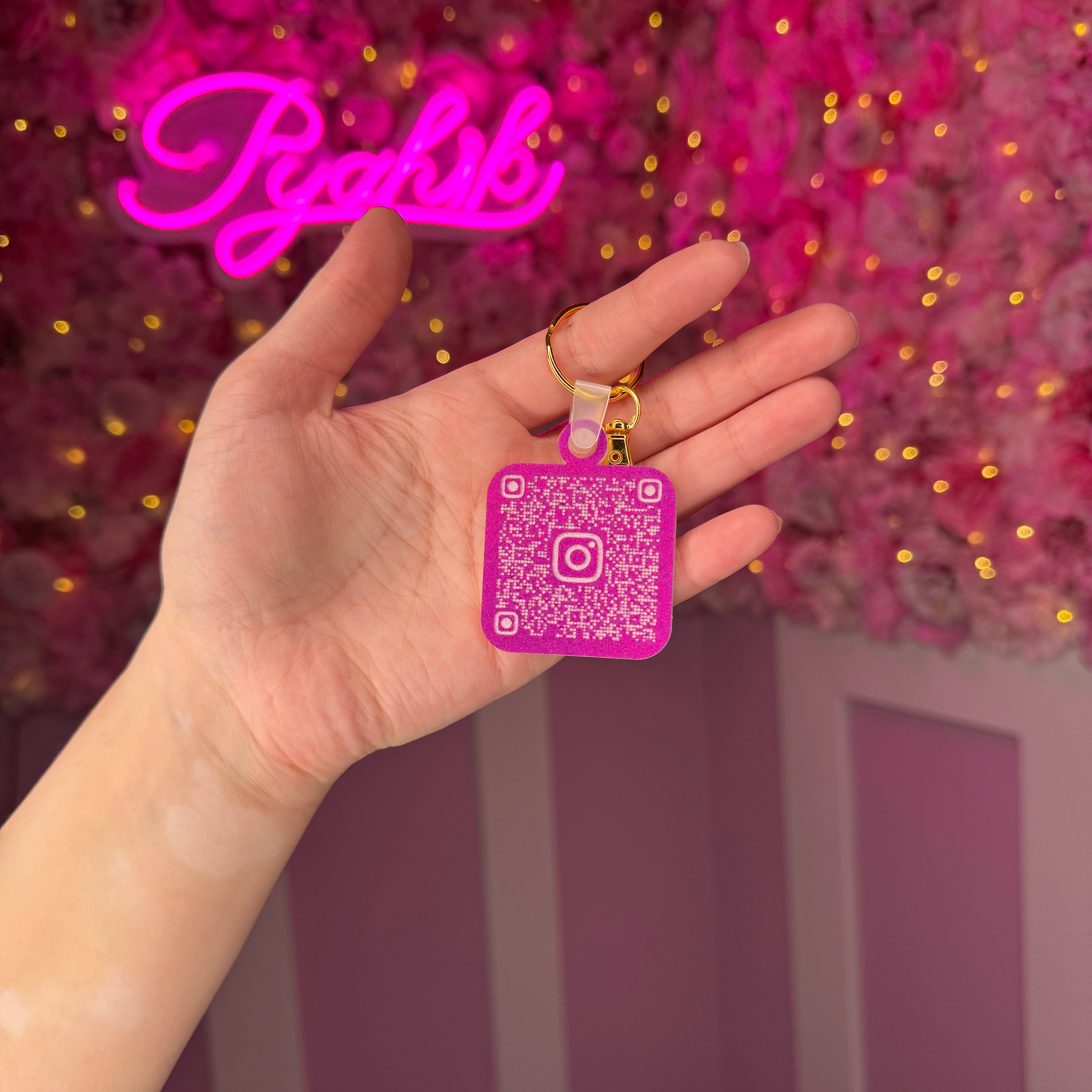 QR code keychain FREE US Shipping – Pyahik nameplates